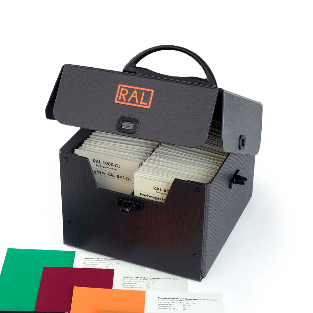 Portable Registerbox for RAL840 & RAL841 — Color Confidence